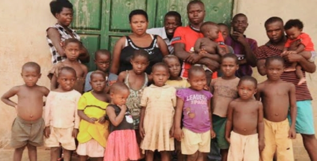 அடேங்கப்பா... 40 வயதில் 44 குழந்தைகள் பெற்றெடுத்த பெண்..! - Seithipunal