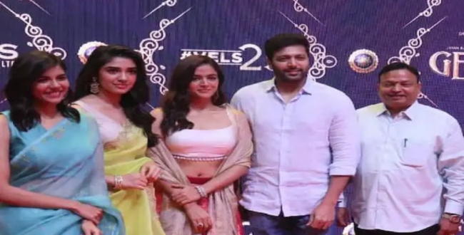 ஜெயம் ரவியின் புதிய படத்தில் 3 கதாநாயகிகள்.. பூஜையுடன் தொடக்கம்.. வைரல் புகைப்படம்.! - Seithipunal