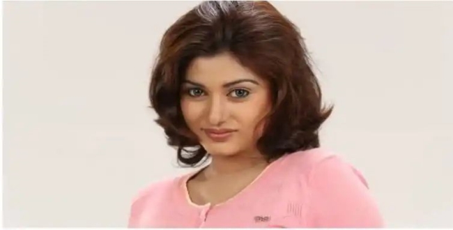 அந்த பழக்கத்தை விட்டொழிக்க பிக்பாஸ் தான் உதவியது.! ஓவியா ஓபன் டாக்.! - Seithipunal