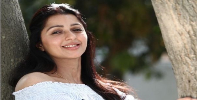 43 வயதில் ஜம்மென்று கும்மென்று இருக்கும் பூமிகா.! ஆச்சர்யத்தில் ரசிகர்கள்.! - Seithipunal