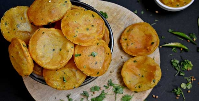 சத்தான காலை உணவு., வேர்கடலை ஸ்டஃப்டு பூரி..! - Seithipunal