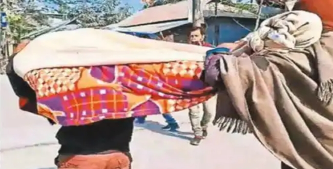 தாயின் பிணத்துடன் 40 கிலோ மீட்டர் பயணம்.. மேற்கு வங்கத்தில் அரங்கேறிய அநீதி.! - Seithipunal