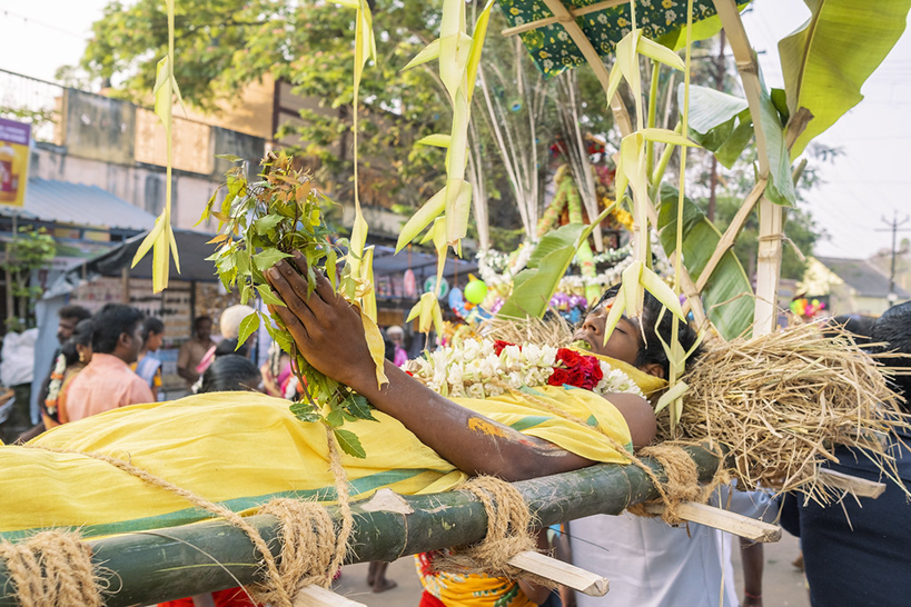 வலங்கைமான் பாடைக்காவடி திருவிழா - ஏராளமான பக்தர்கள் சாமி தரிசனம் ...